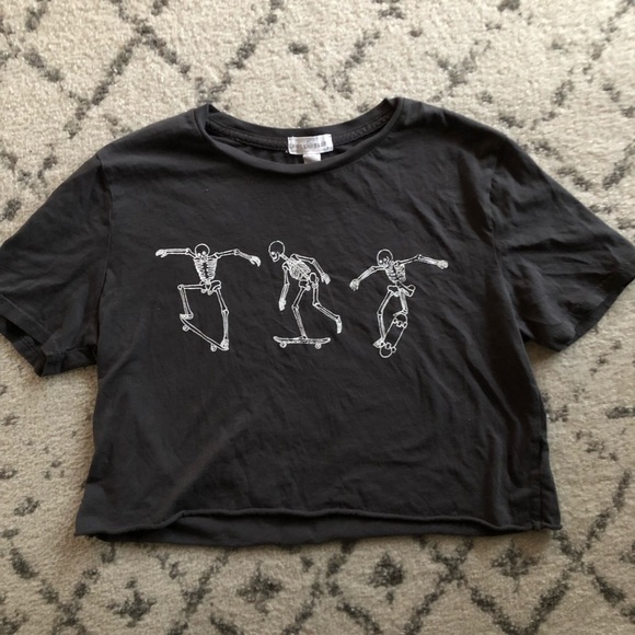 Full Tilt | Tops | Full Tilt Crop Tshirt | Poshmark